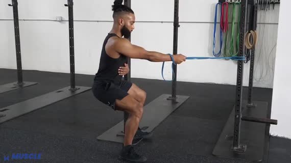 Band Squat Hold Single Arm Row Exercise Guide - Glutes Workout | MuscleWiki