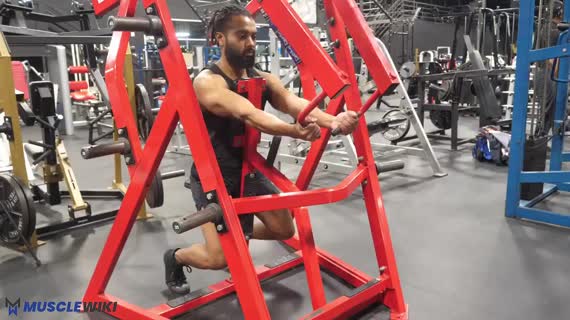 MuscleWiki - Machine Plate Loaded Low Row - Posterior Deltoid